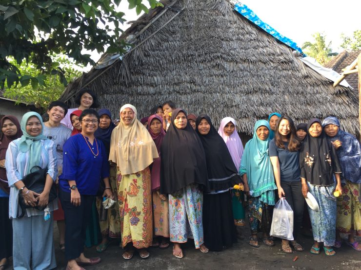 Yang Tersurat dan Tersirat (Kolaborasi dengan Ibu-Ibu Desa Lenek Lauk ...